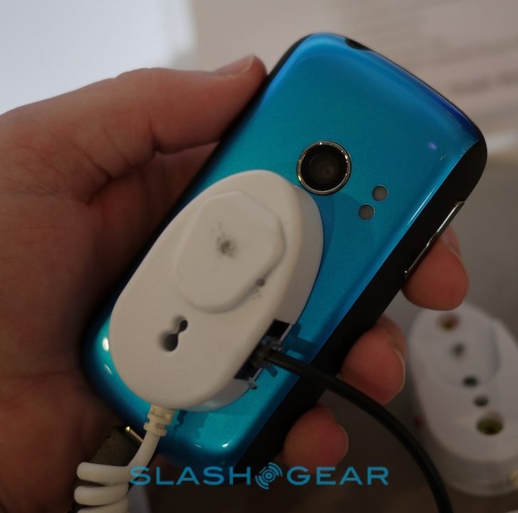 Huawei Ideos U8150, S7 tablet & Hx concept hands-on [Video] - SlashGear