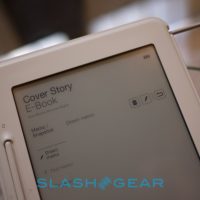 iriver Cover Story hands-on - SlashGear