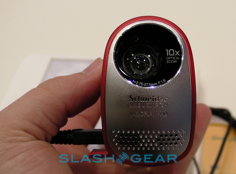 Samsung HMX-T10 Camcorder Hands-On