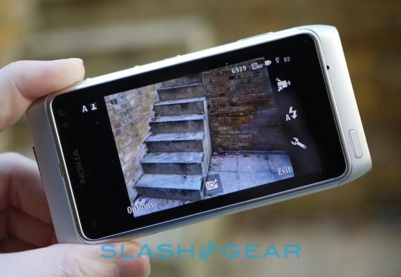 Nokia N8 Review - SlashGear