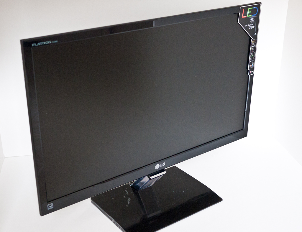 LG E2360V LED Display Review - SlashGear