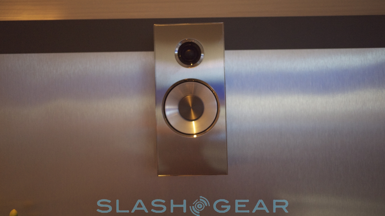 Samsung's 3D Surround Sound Demoed - SlashGear