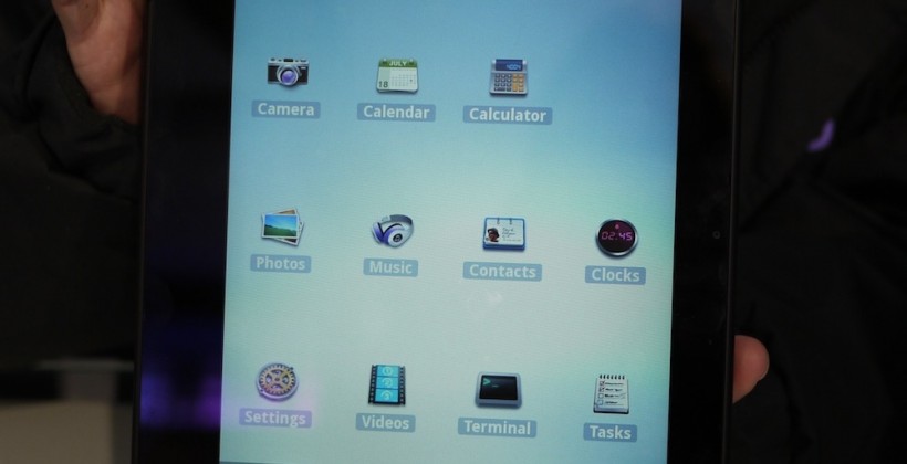 MeeGo Tablet UI hands-on [Video] - SlashGear