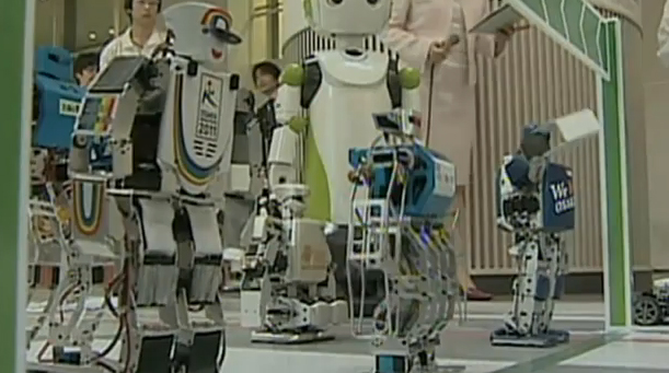 World's First Robot Marathon in Osaka, Japan - SlashGear