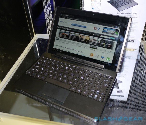 ASUS Eee Pad Transformer first-impressions [Video] - SlashGear