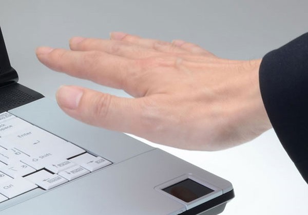 Fujitsu Lifebook E741/C has contactless palm vein scanner - SlashGear