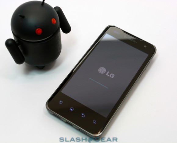 T-Mobile G2x unboxing and hands-on - SlashGear