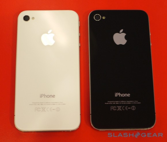 White iPhone 4 hands-on [Video] - SlashGear