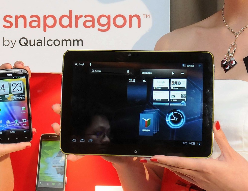 Qualcomm dual-core Honeycomb tablet outed [Video] - SlashGear
