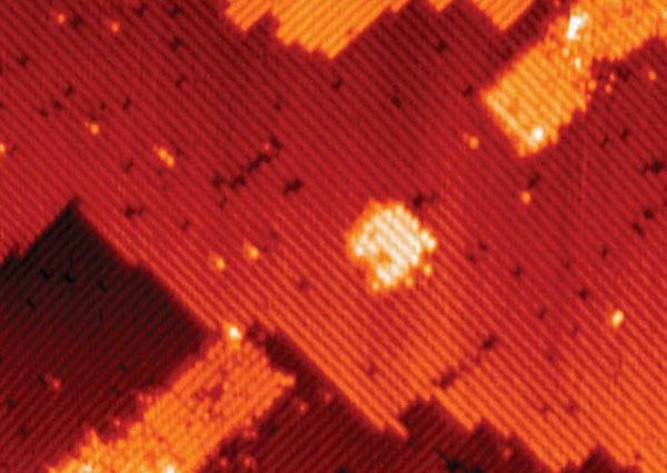 Researchers from around the world collaborate on world's smallest ...