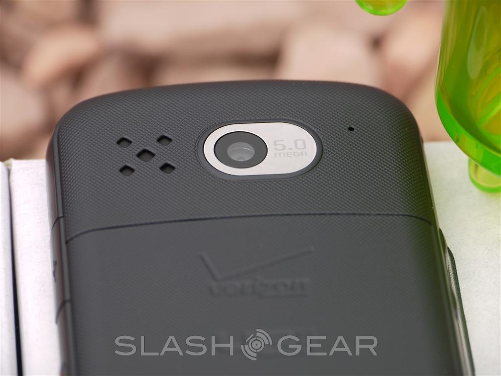 Pantech Breakout Review [Verizon 4G LTE] - SlashGear