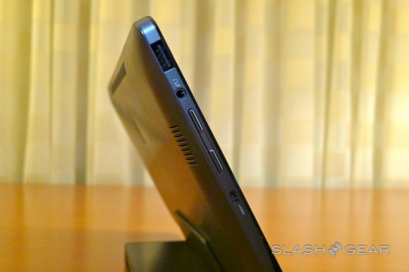 Windows 8 Tablet Hands-on - SlashGear