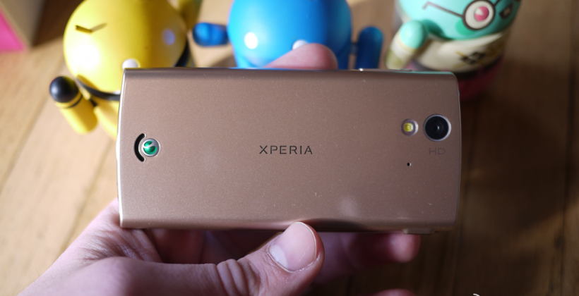Sony Ericsson XPERIA ray Review - SlashGear
