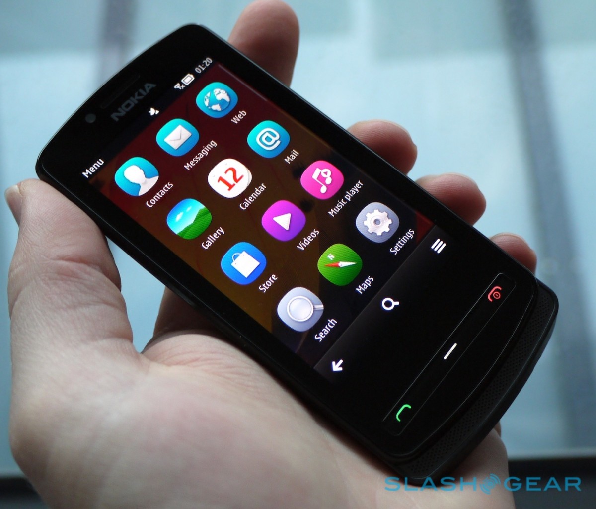 Nokia 700 Review - SlashGear