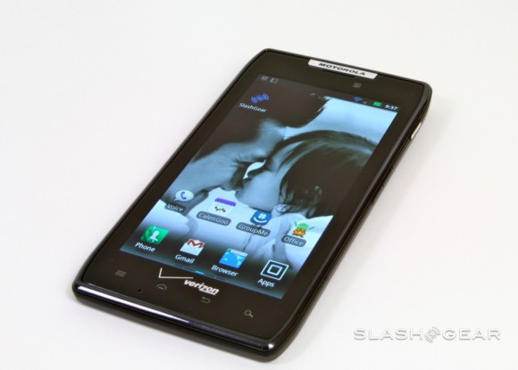 Motorola DROID RAZR Review - SlashGear