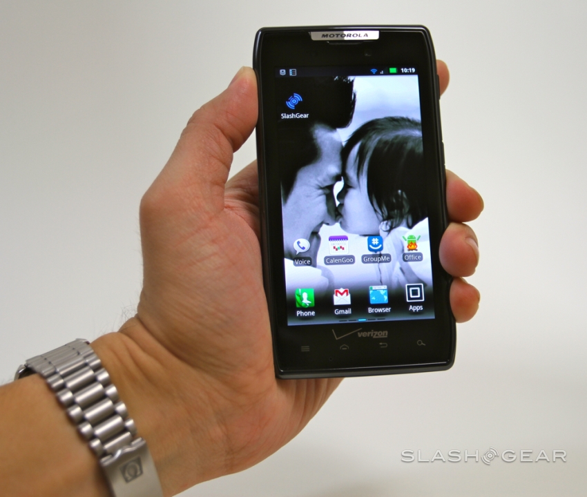 Motorola DROID RAZR Review - SlashGear