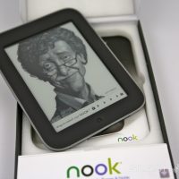 NOOK Simple Touch with GlowLight Review - SlashGear
