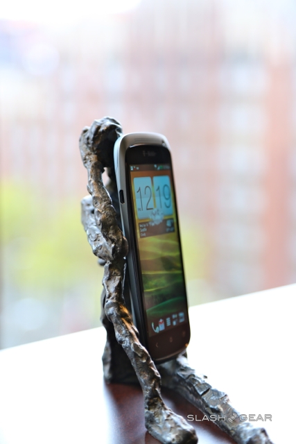 T-Mobile HTC One S Review - SlashGear