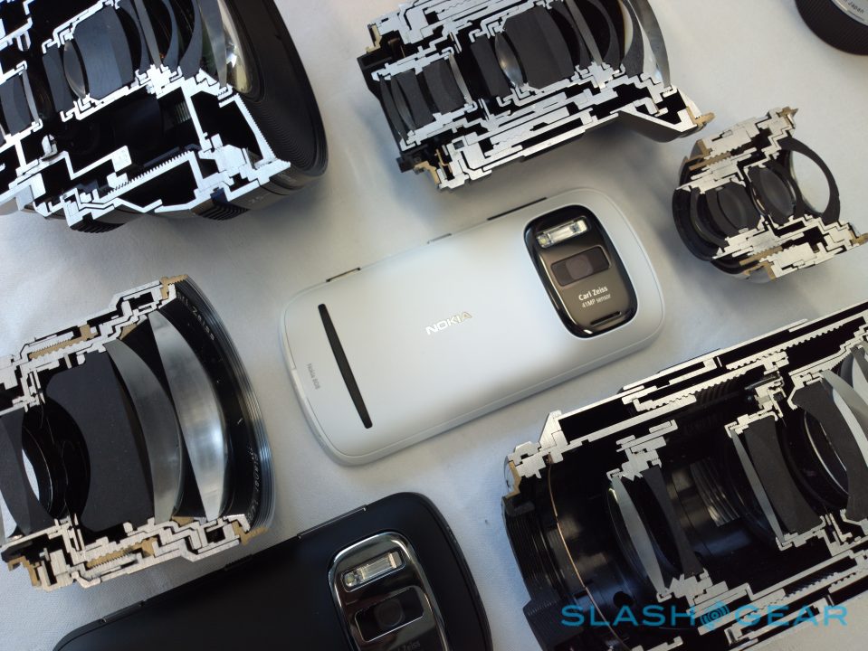 Nokia 808 PureView Explored: Hands-on Samples - SlashGear