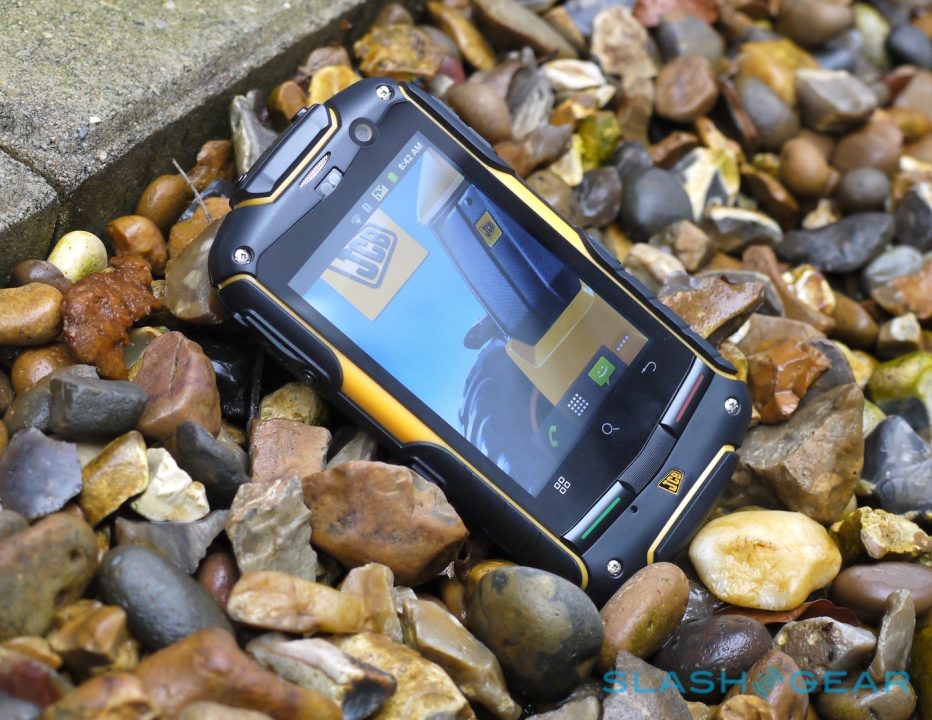 JCB Toughphone Pro-Smart Review - SlashGear