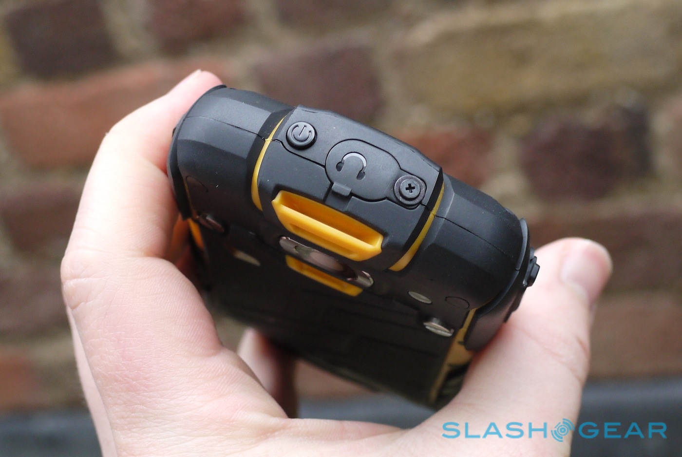 JCB Toughphone Pro-Smart Review - SlashGear