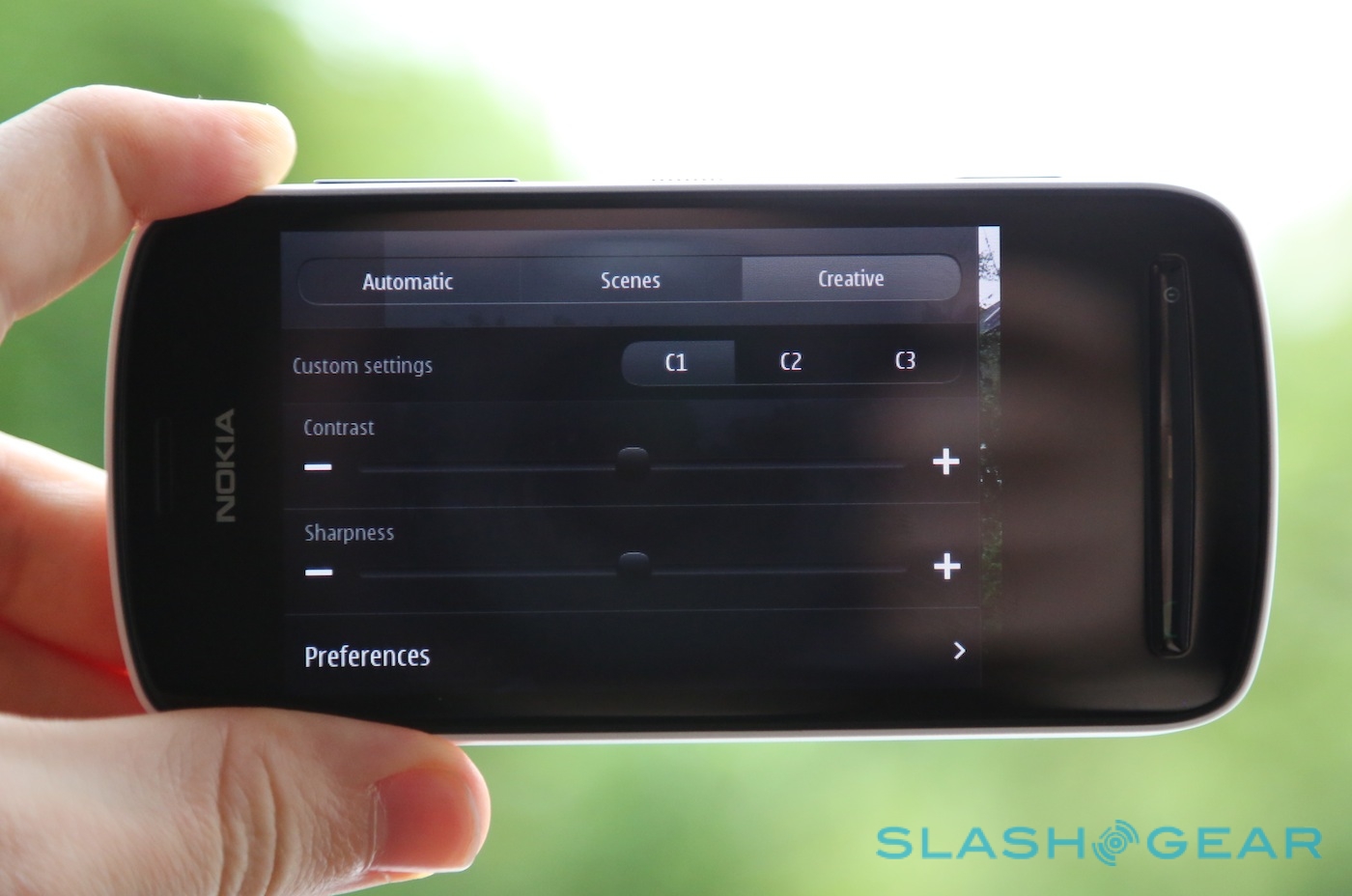 Nokia 808 PureView Review - SlashGear
