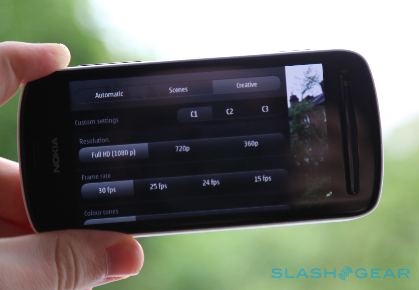 Nokia 808 PureView Review - SlashGear