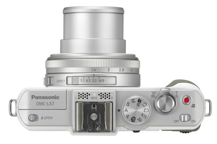 Panasonic LUMIX LX7 brings a compact processing power punch - SlashGear