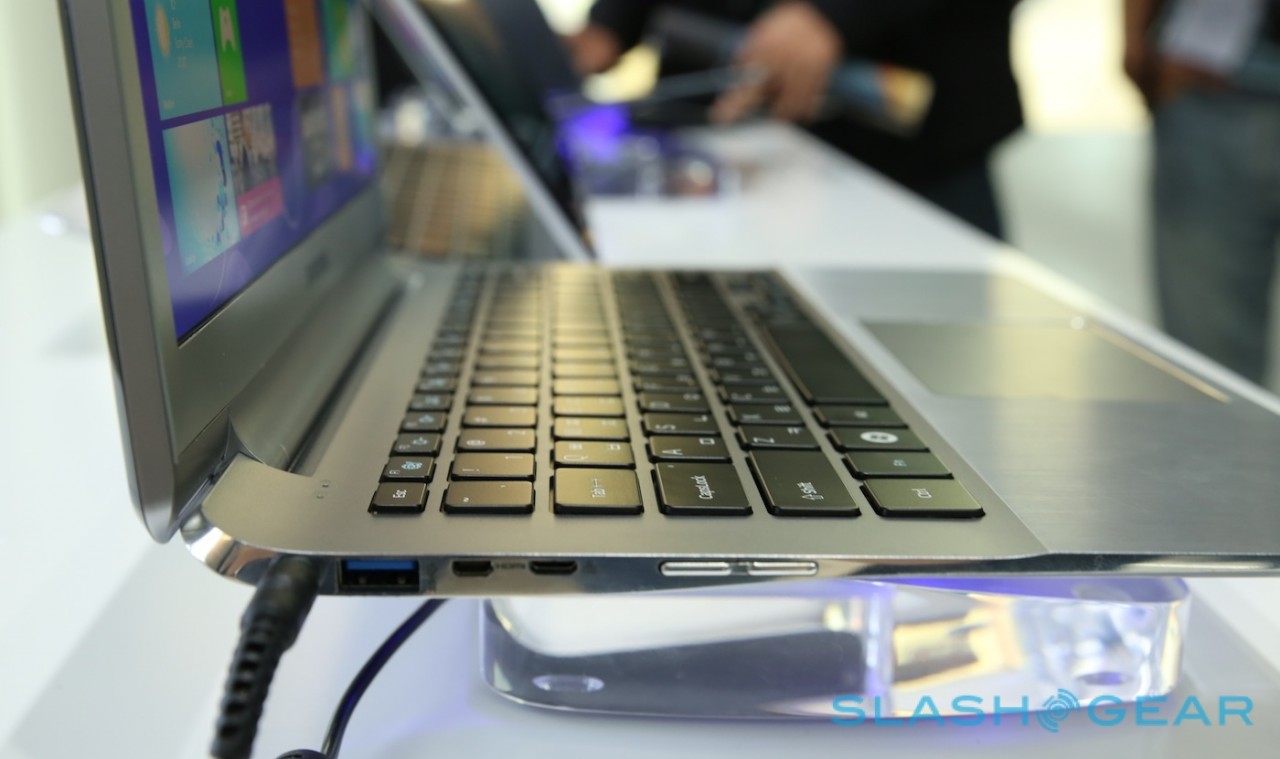 Samsung Dual-Display Notebook concept hands-on - SlashGear