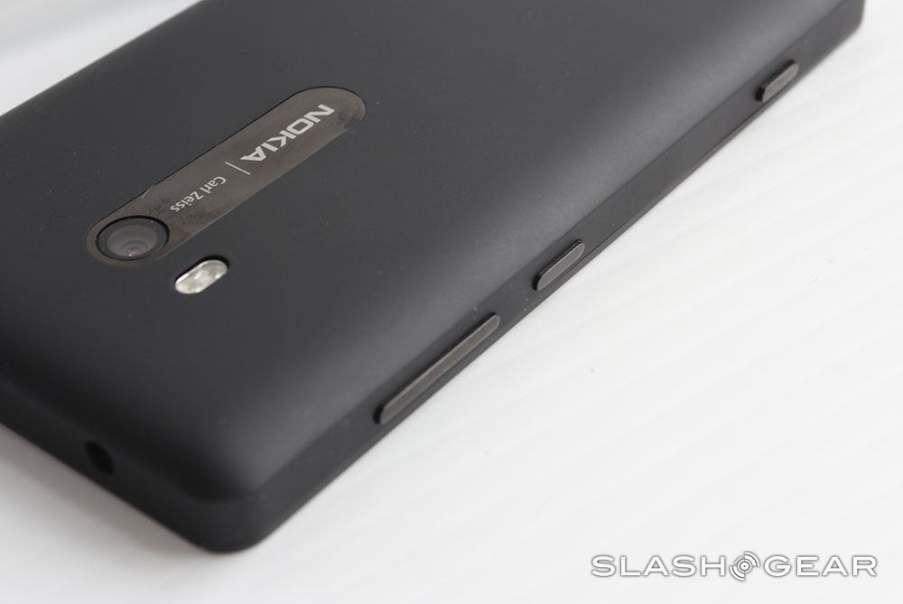 Nokia Lumia 810 Review - SlashGear