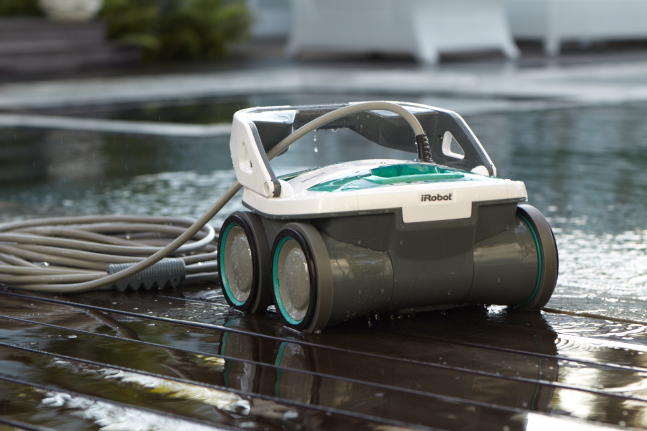 iRobot to unveil new cleaning robots at CES 2013 - SlashGear