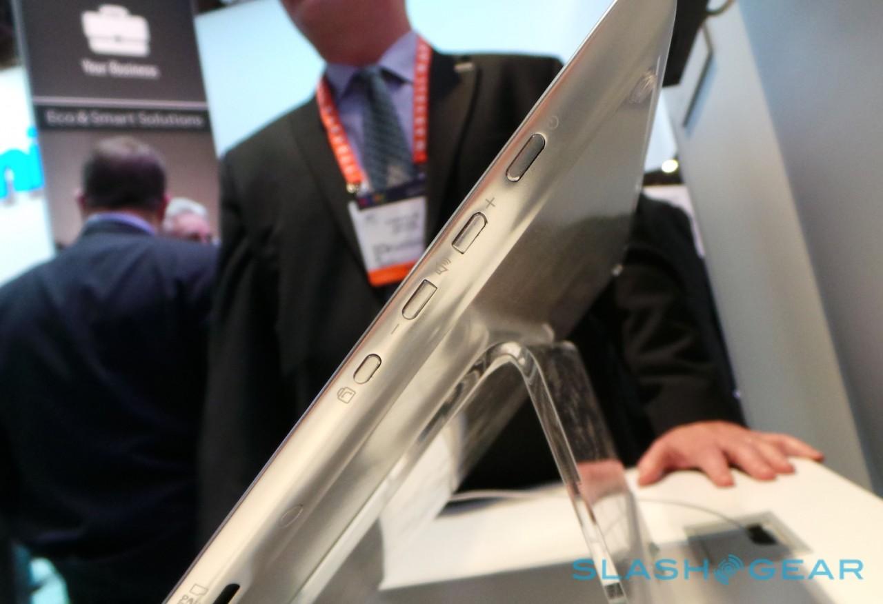 Panasonic 20-inch 4K Windows 8 Tablet hands-on - SlashGear