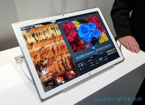 Panasonic 20-inch 4K Windows 8 Tablet hands-on - SlashGear