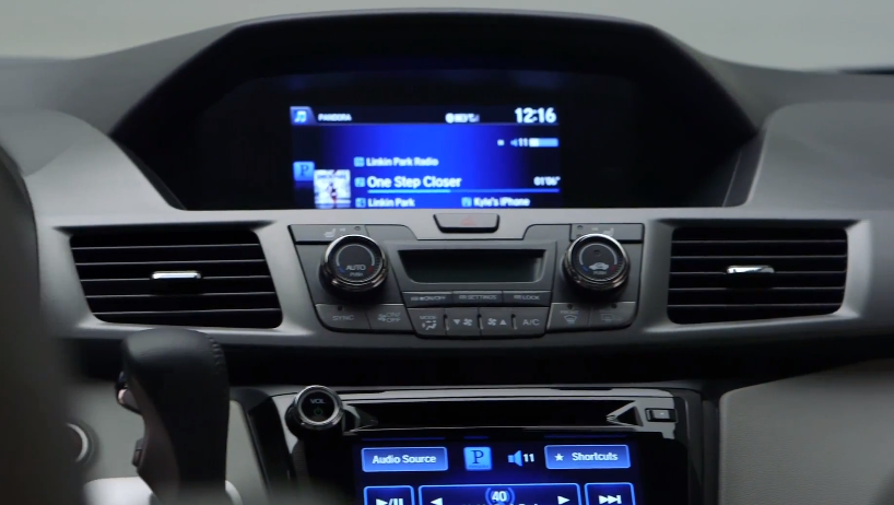 HondaLink infotainment ecosystem stays smart in 2014 Odyssey - SlashGear