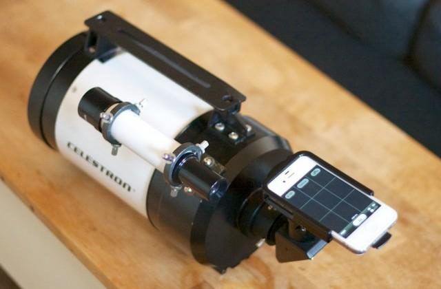 iPhone takes HD moon photos with custom telescope setup - SlashGear