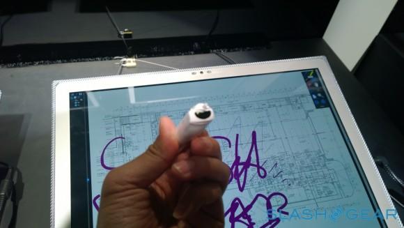 Panasonic Toughpad 4K UT-MB4 hands-on: 20-inch UHD tablet madness ...