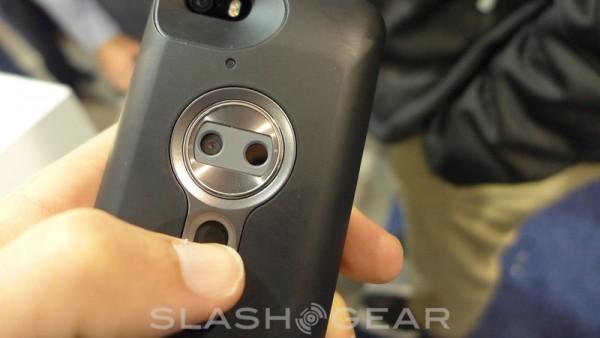 FLIR ONE iPhone 5/5S thermal camera case hands-on - SlashGear