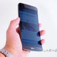 LG G Flex hands-on: AT&T gets curvy - SlashGear