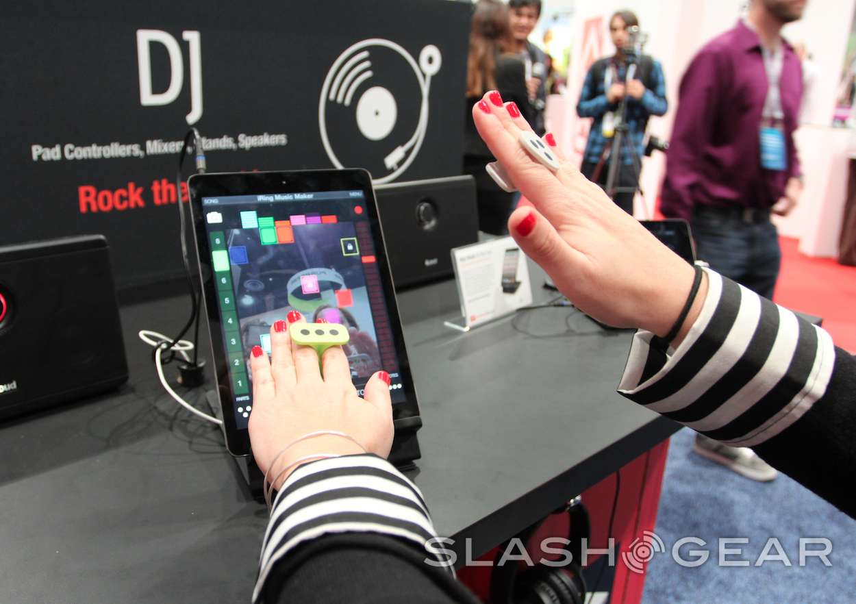 iRing hands-on: motion control for iOS - SlashGear
