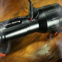 Wicked Lasers Flashtorch flashlight starts fires with 4100 lumens of ...