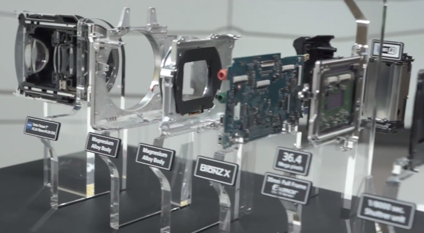 Sony hacks open A7 camera to expose full-frame guts - SlashGear