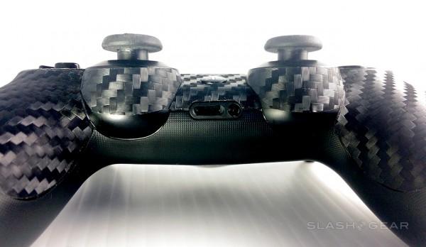 SlickWraps Xbox One, PS4 Controller Light Bar Wraps Review - SlashGear