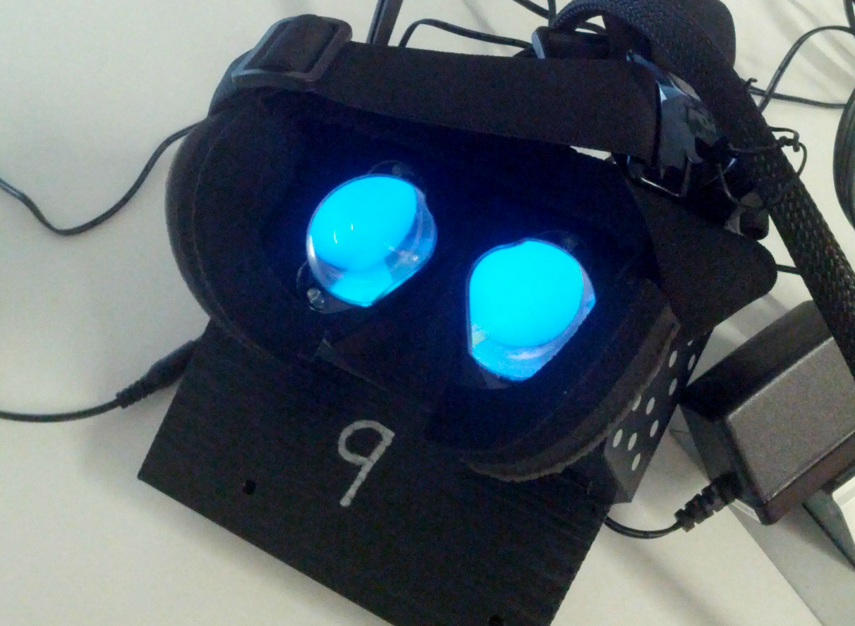 Valve VR headset primed to take on Oculus - SlashGear