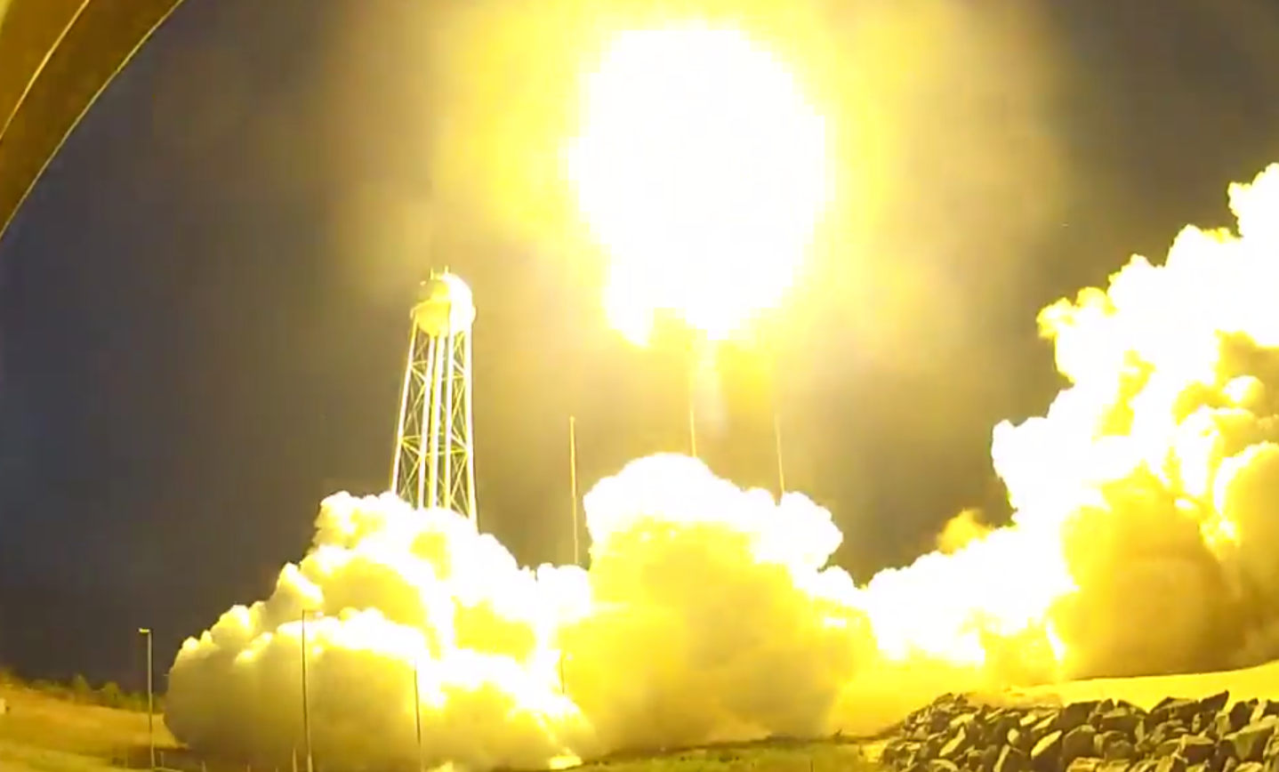 New footage shows Antares rocket explosion from the ground - SlashGear