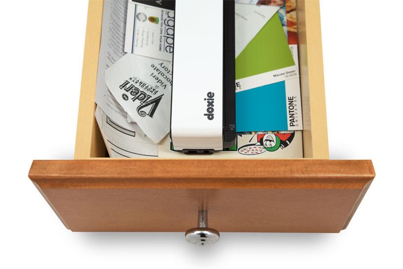 Doxie portable scanner lets you go paperless - SlashGear