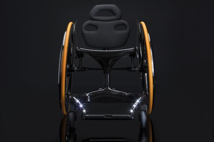 Carbon Black gives wheelchairs a modern style upgrade - SlashGear