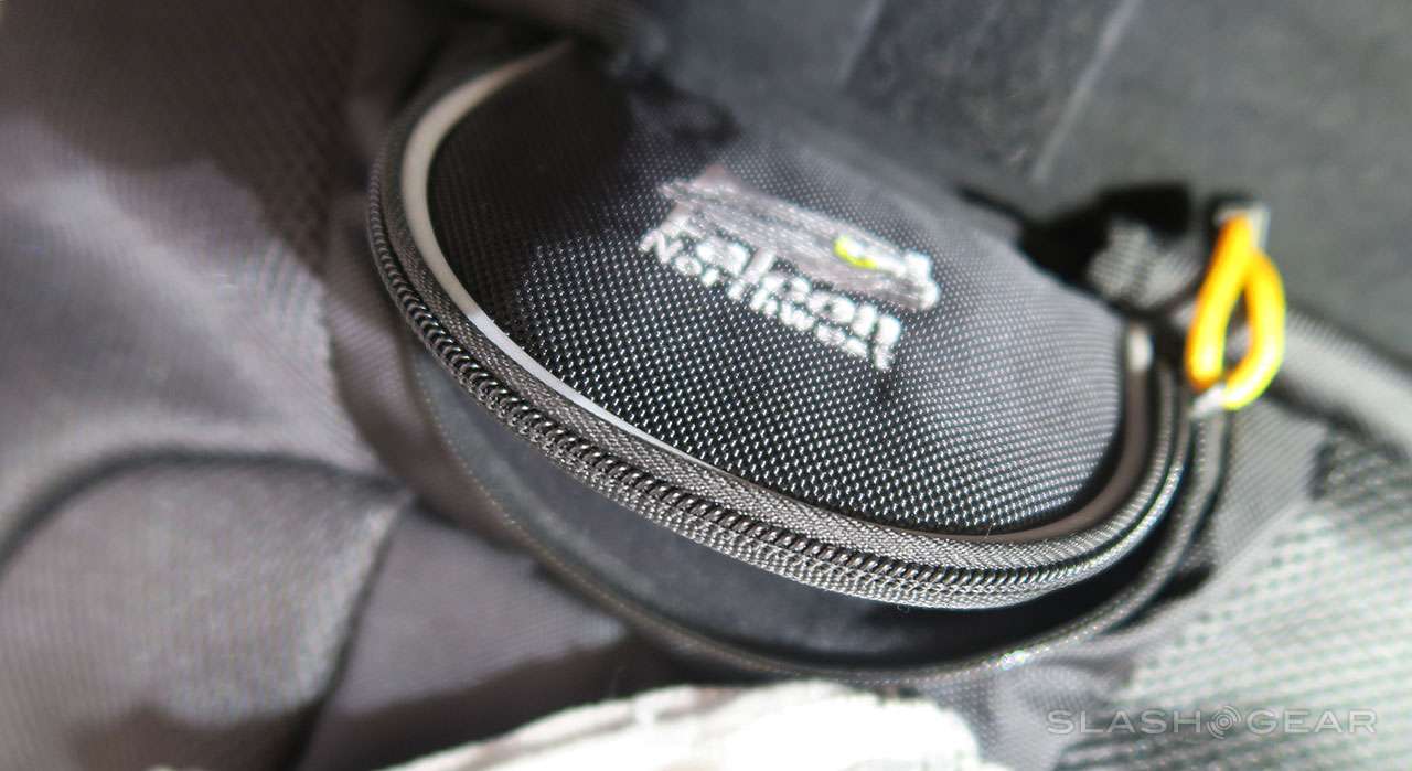 The Falcon Backpack mini-Review - SlashGear