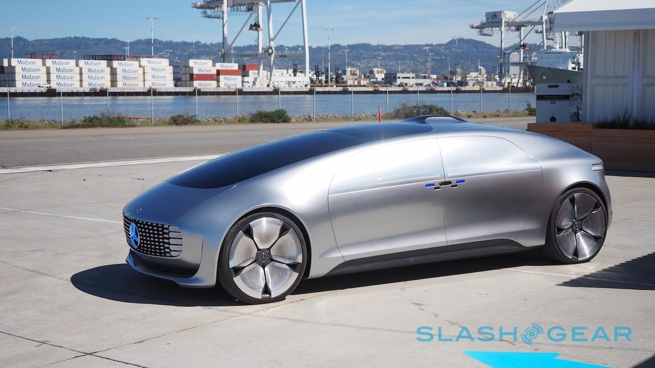 I hitched a ride in Mercedes' F 015 self-driving car - SlashGear