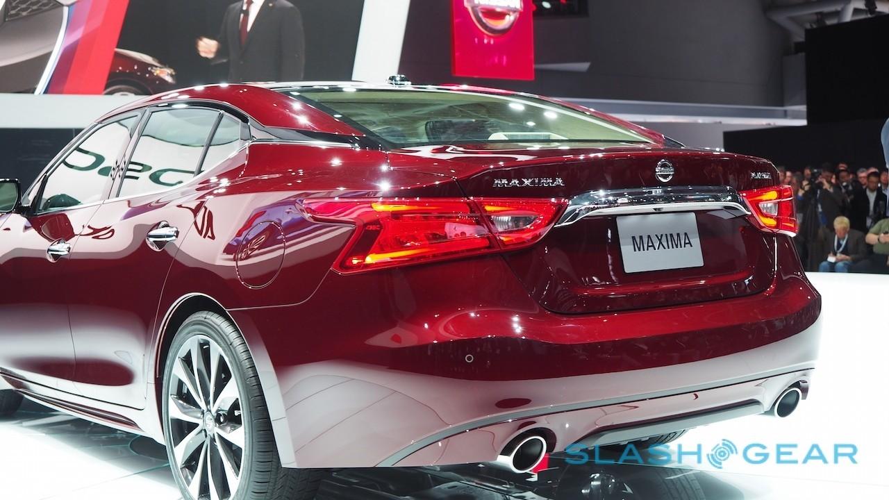 2016 Nissan Maxima resets the meaning of a 4-Door Sports Car - SlashGear