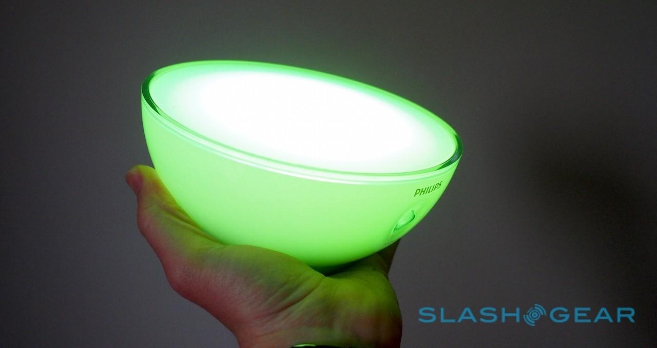 Philips Hue Go Review – Finally, a battery - SlashGear